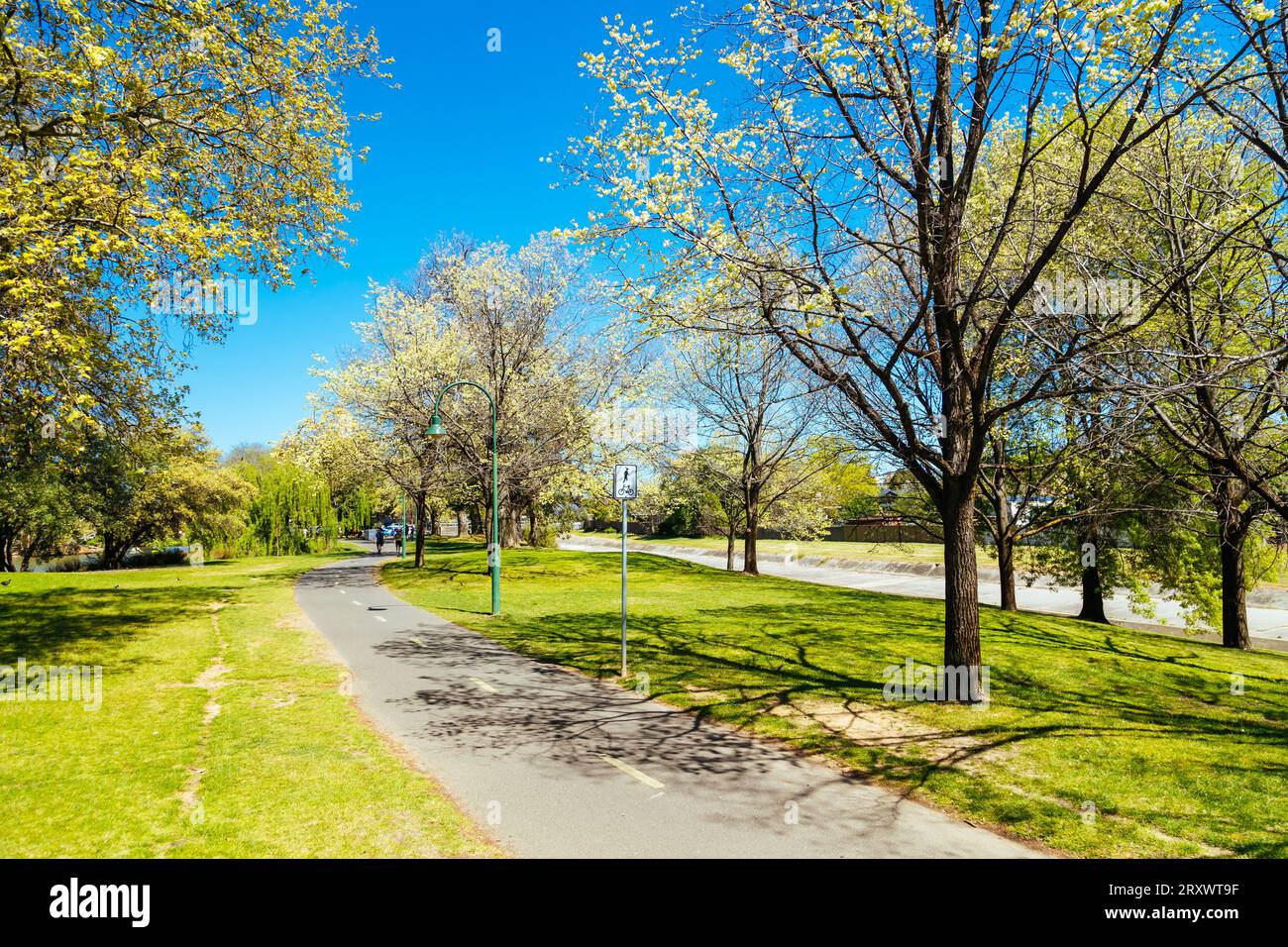 Lake Weeroona in Bendigo Australia Stock Photo - Alamy