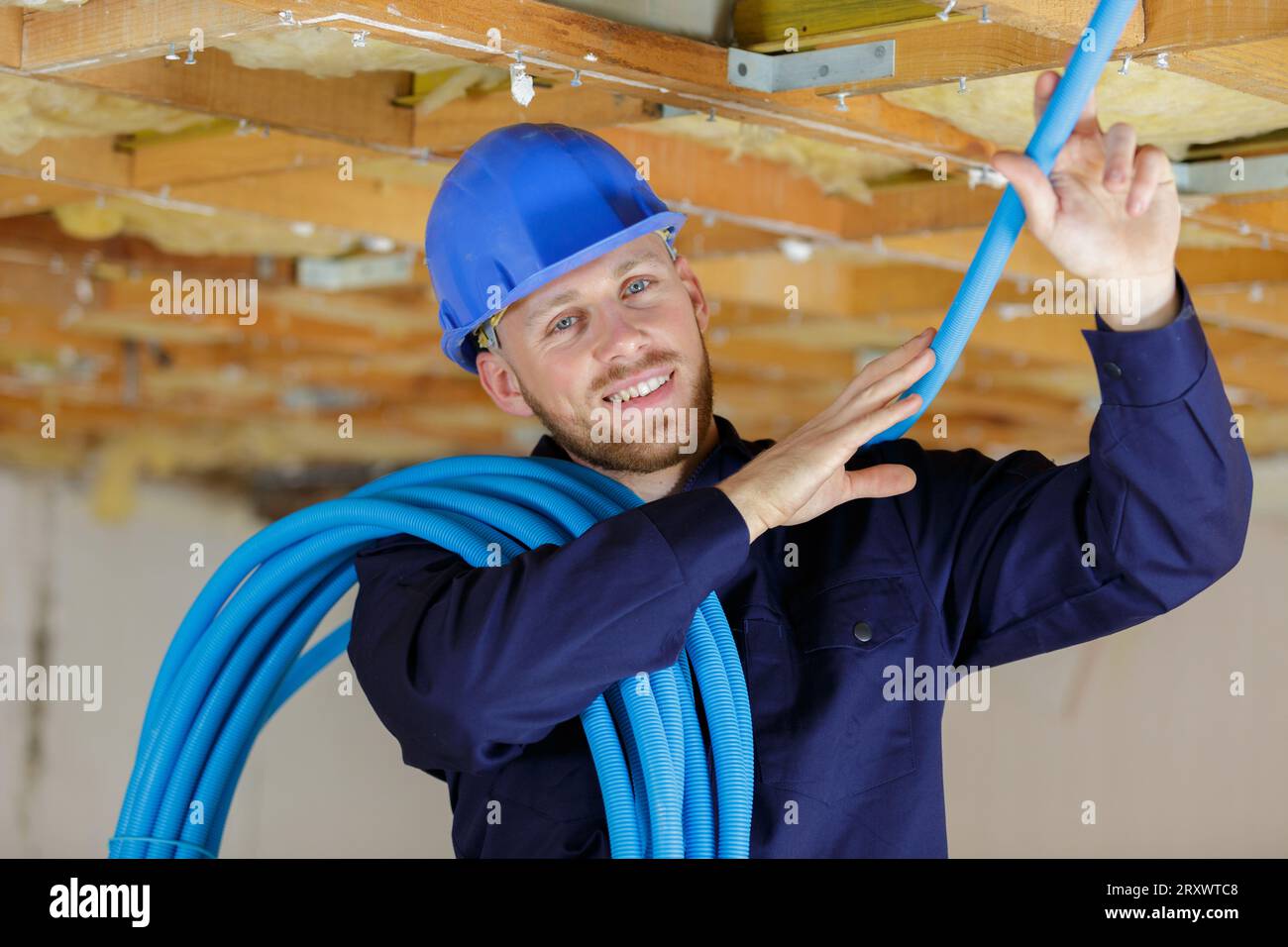 Ceiling pipes hi-res stock photography and images - Alamy