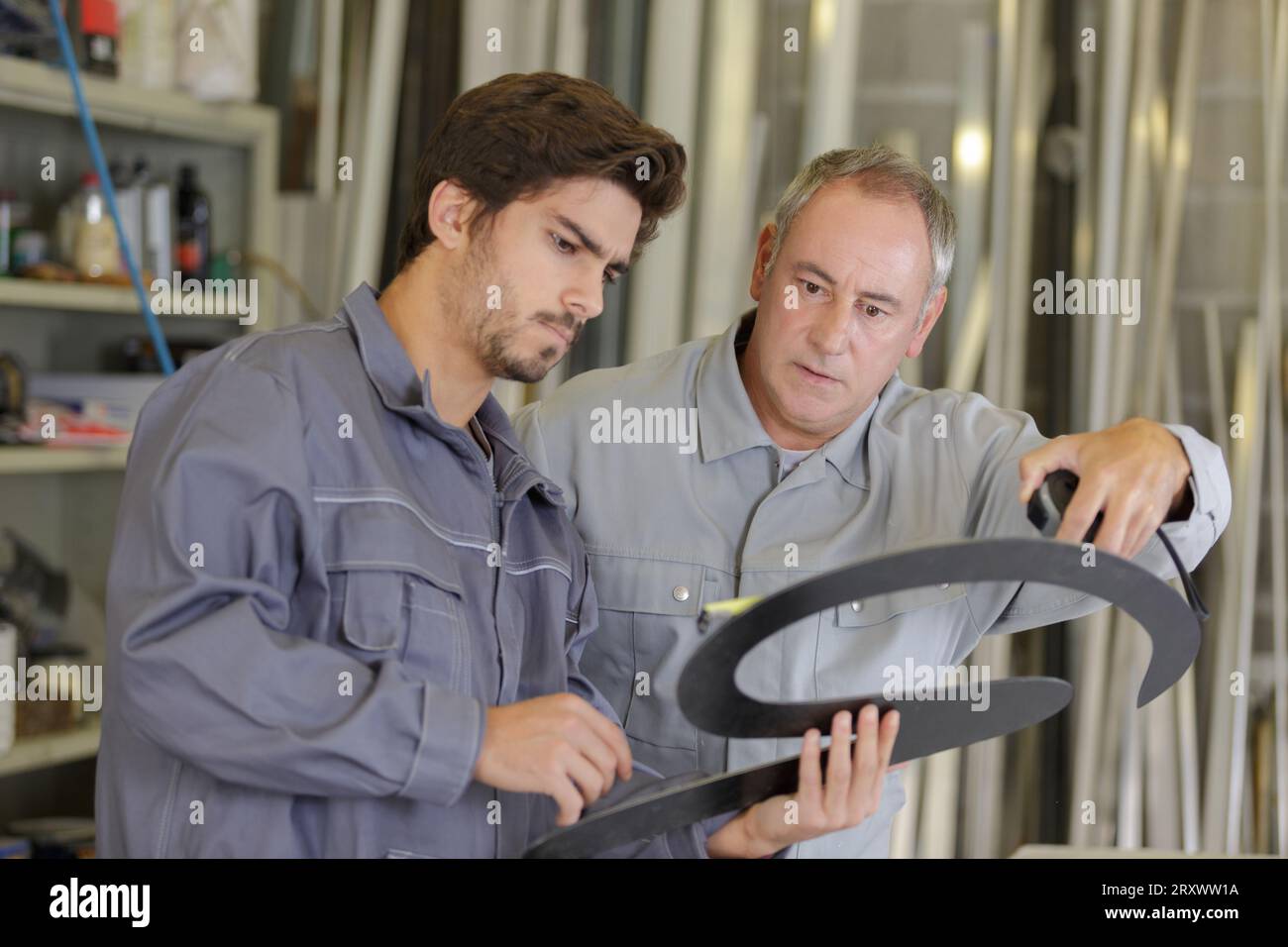 Service training stock hi-res stock photography and images - Alamy