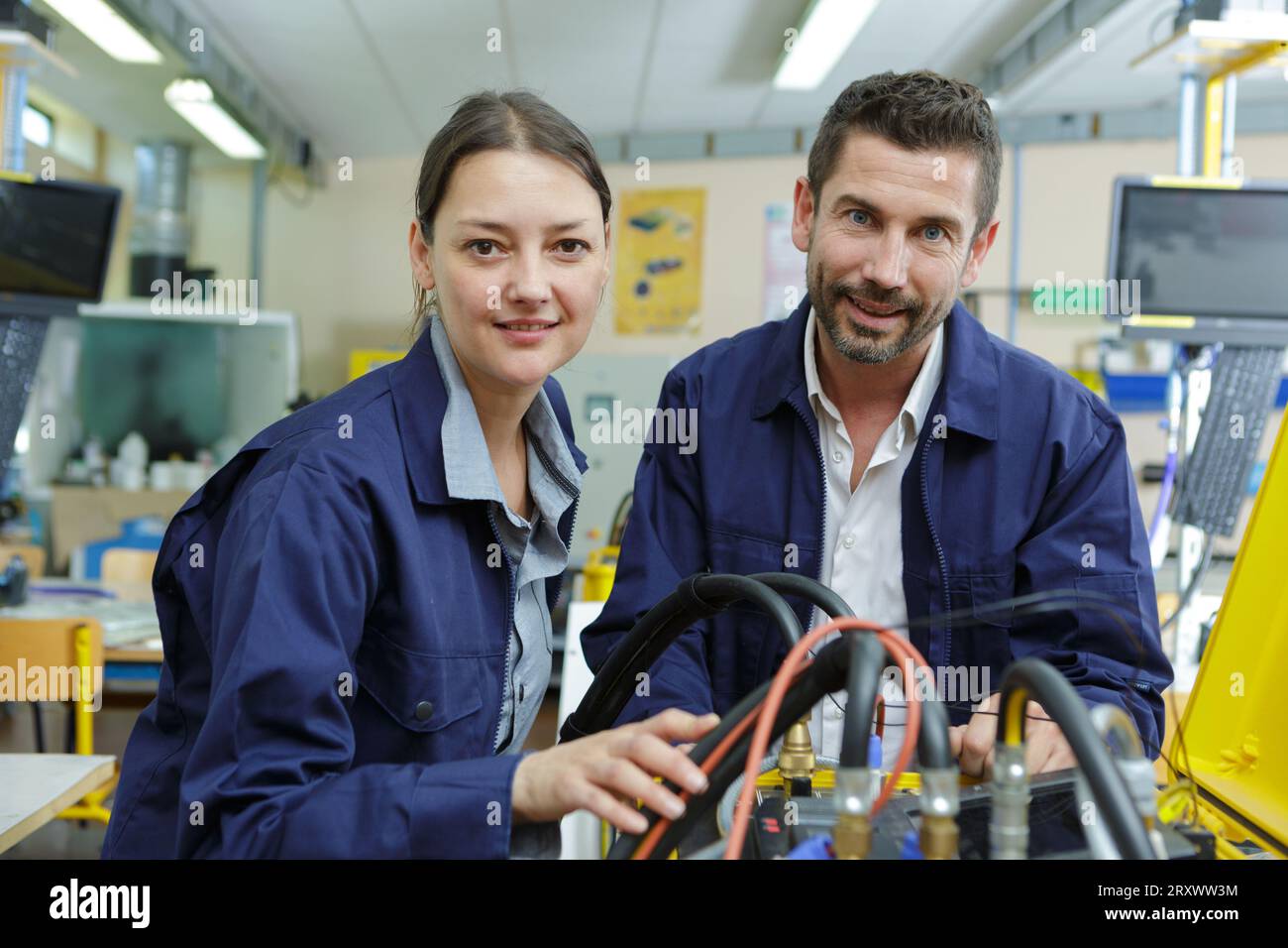 Connecting to client hi-res stock photography and images - Alamy