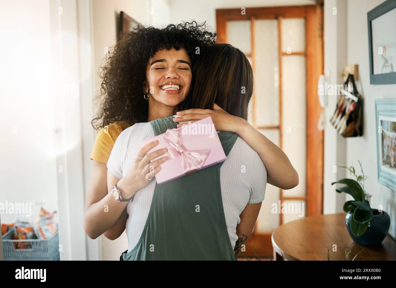 Thank you hug hi-res stock photography and images - Alamy