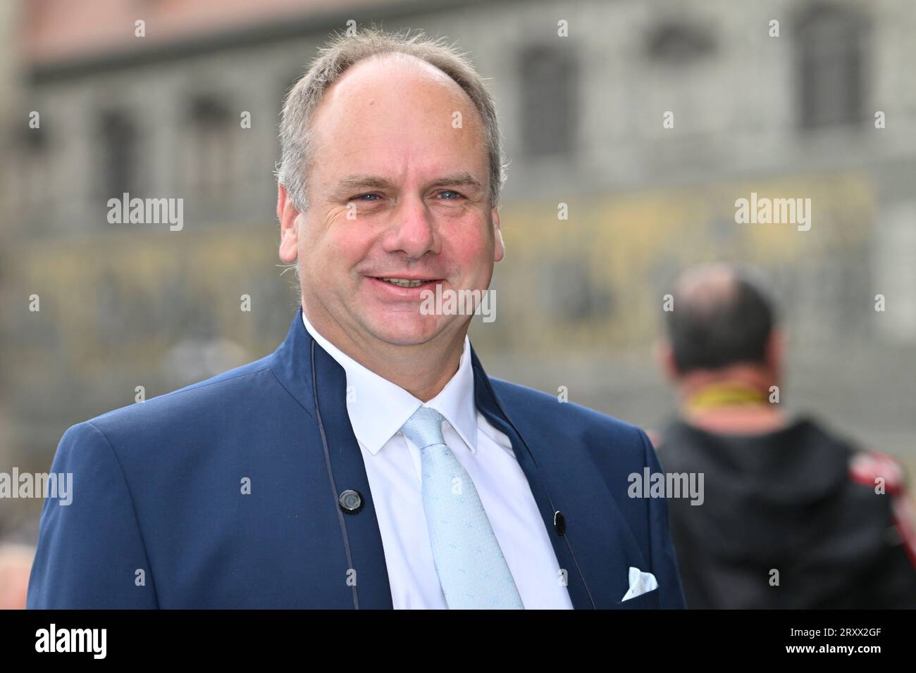 Dirk Hilbert bei der Ankunft zur Trauung von Maria Teresita Prinzessin ...