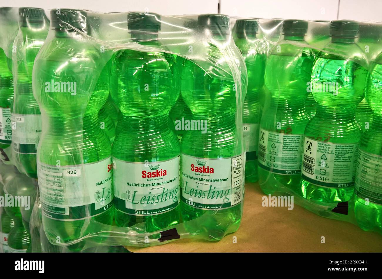 Saskia Quelle, Mineralwasser aus dem Sortiment von Lidl und Kaufland ...