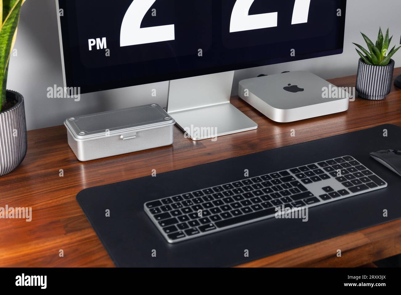 LONDON - SEPTEMBER 26, 2023: Minimal desk setup in modern home office ...