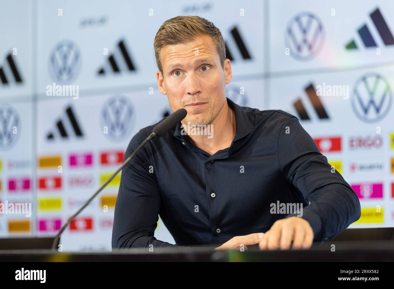 Wolf hannes dfb hi-res stock photography and images - Alamy