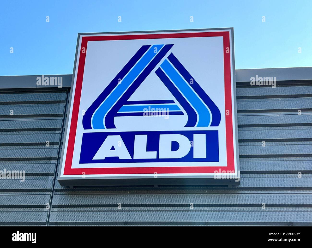Außenwerbung ALDI Nord *** Outdoor advertising ALDI North Copyright ...