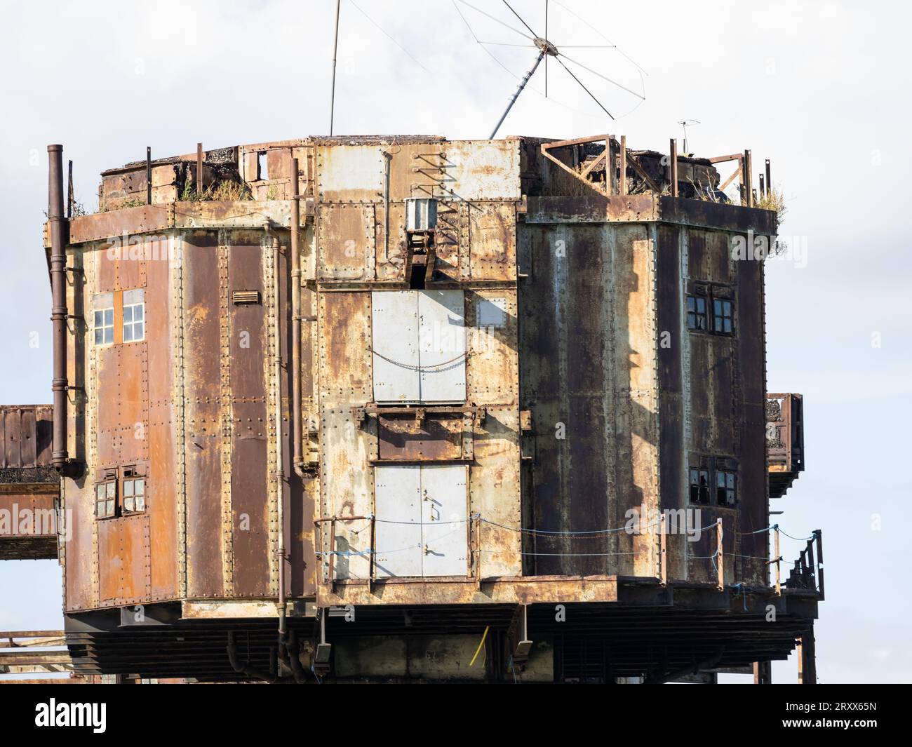 Maunsell Sea Forts in the Thames estuary Stock Photo - Alamy