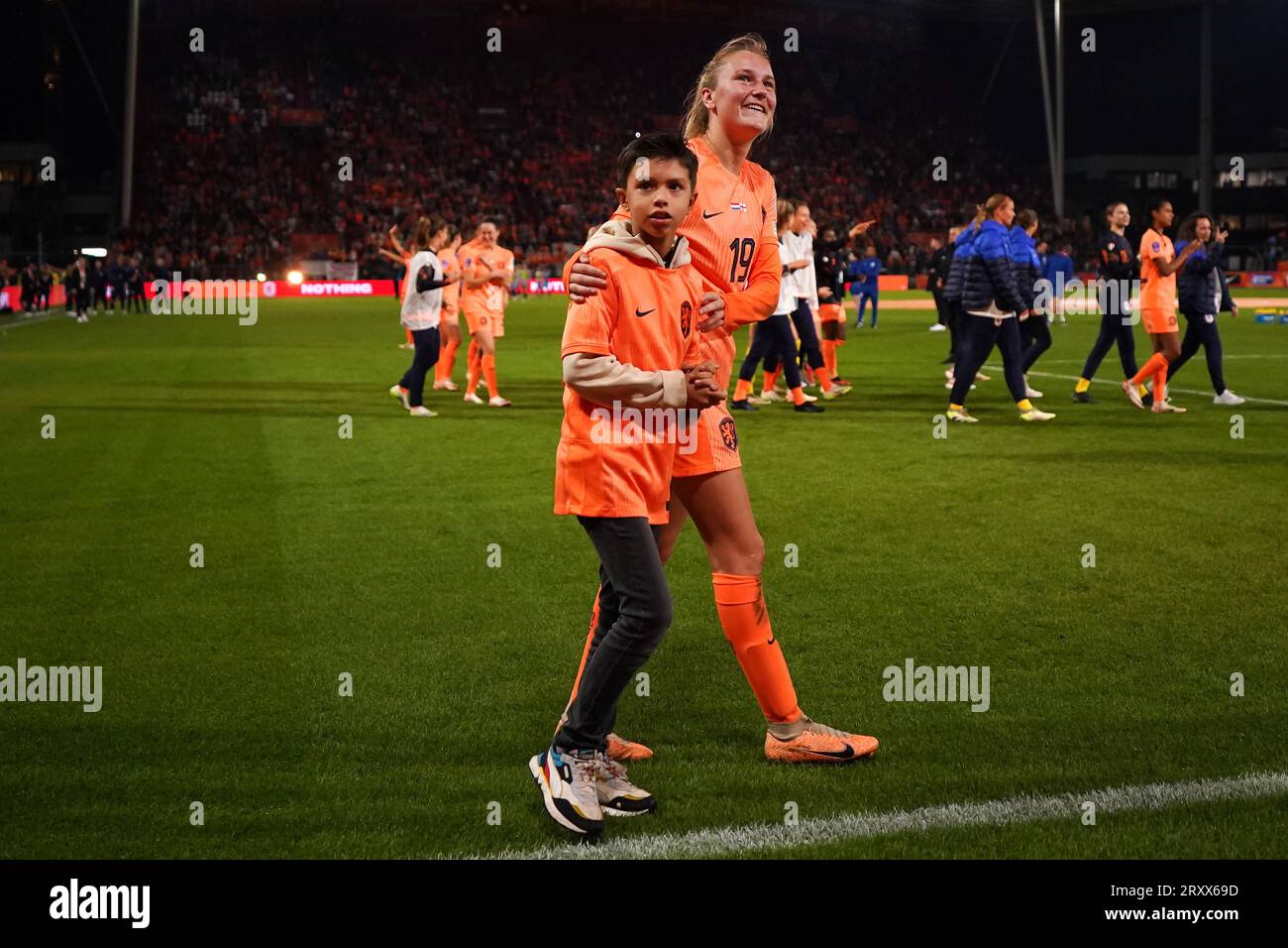 Women wieke hi-res stock photography and images - Alamy