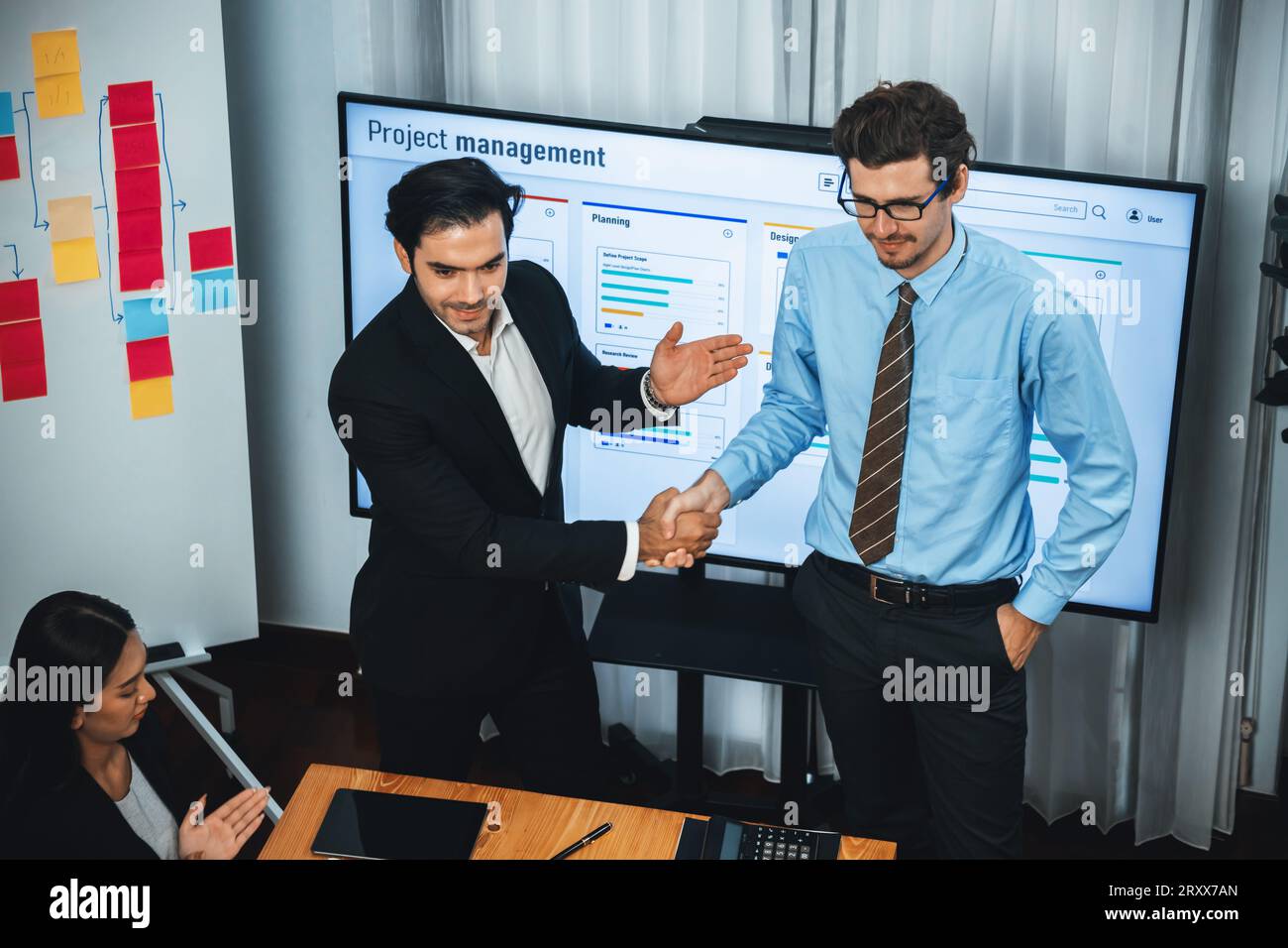 Employee praise hi-res stock photography and images - Alamy