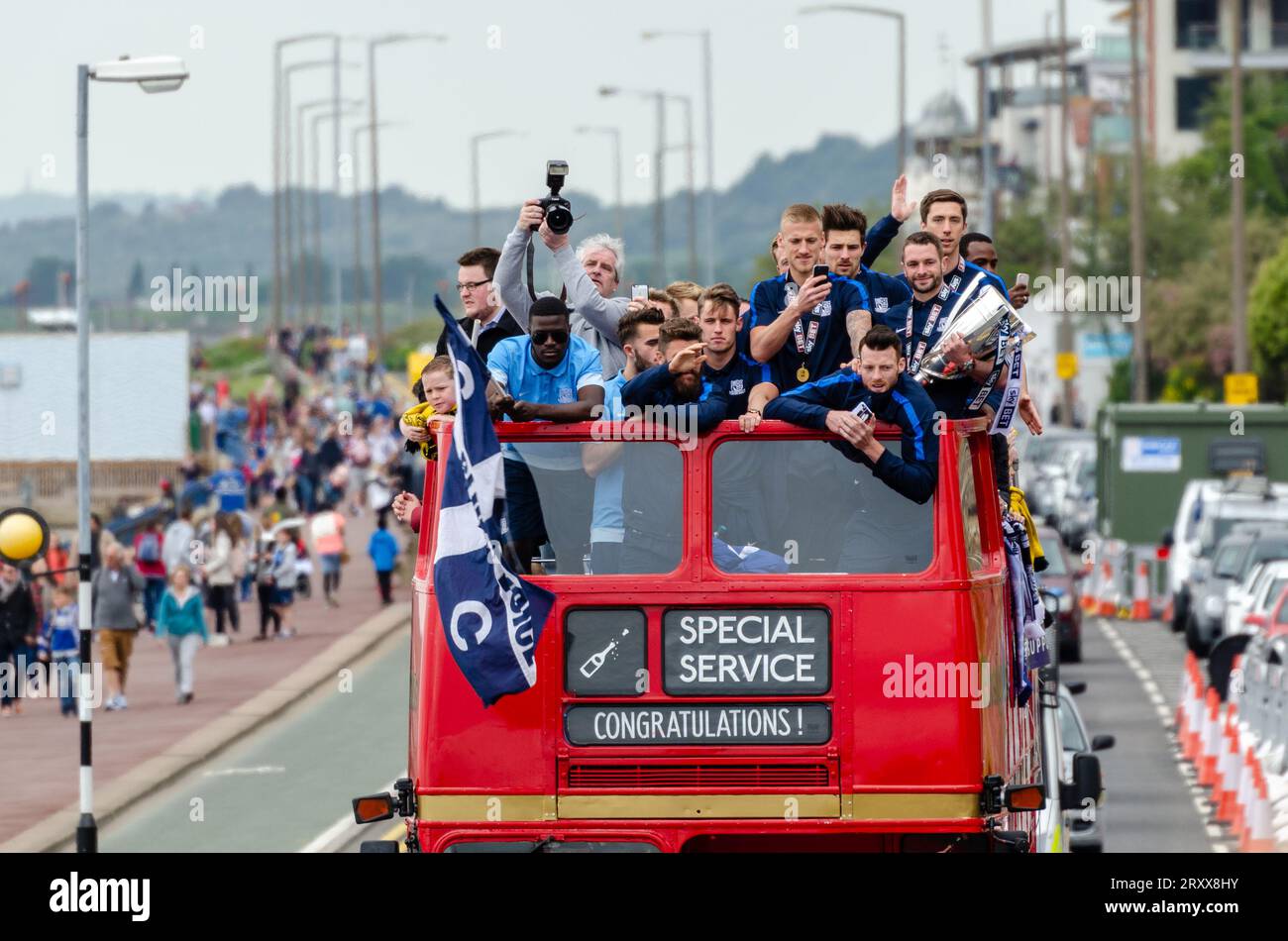 Southend United celebrated promotion to League One with an open top bus ...