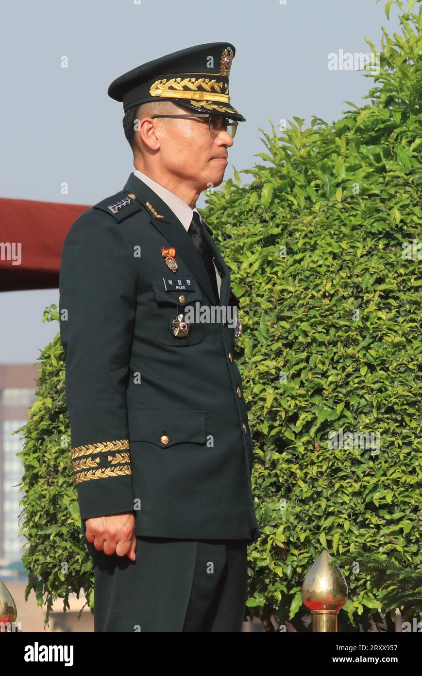 Chief of Staff of the Republic of Korea Army General Park, Jeong Hwan ...