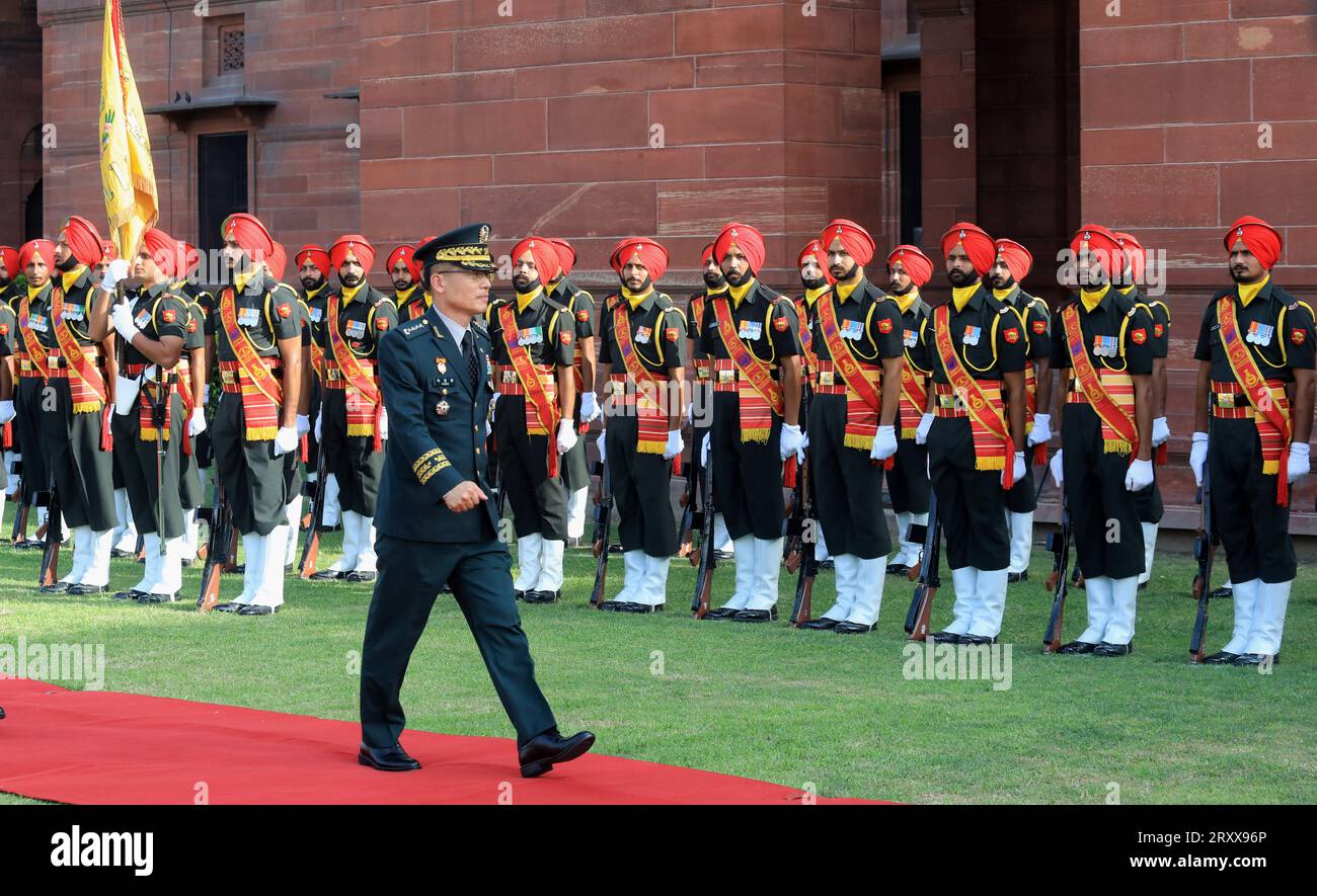Chief of Staff of the Republic of Korea Army General Park, Jeong Hwan ...