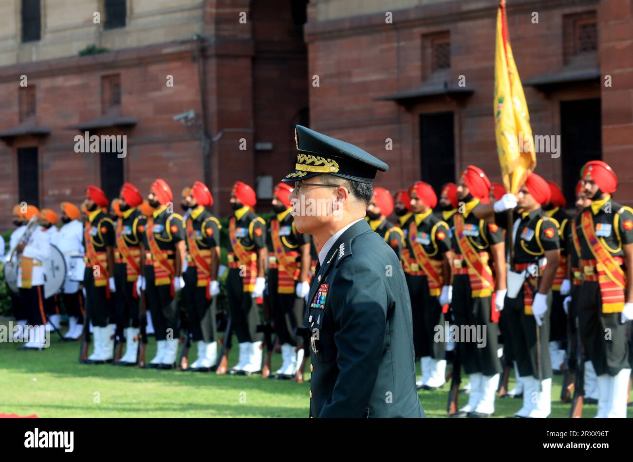 Chief of Staff of the Republic of Korea Army General Park, Jeong Hwan ...