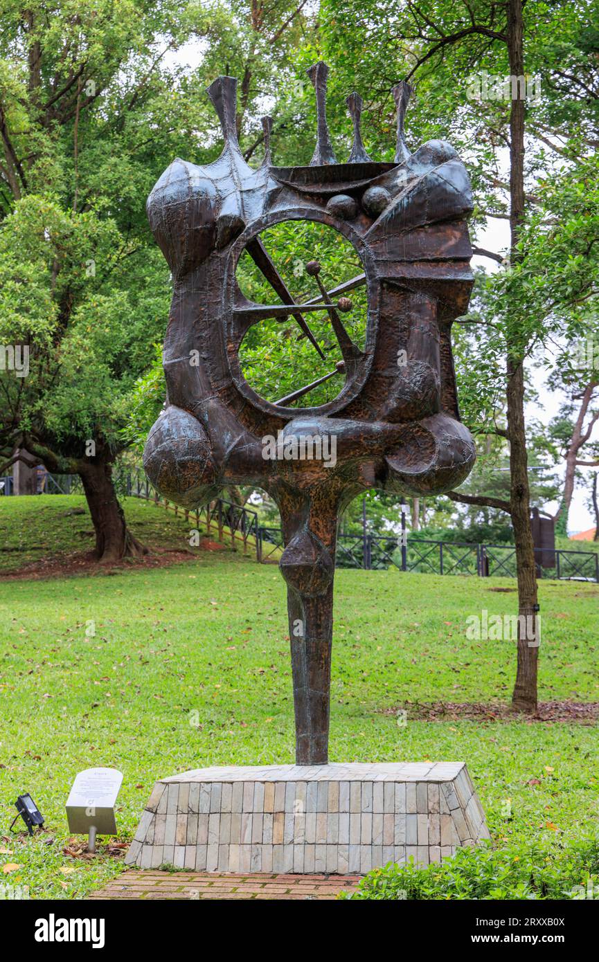 Unity sculpure (1981) by But Muchtar in Fort Canning Park, Singapore ...