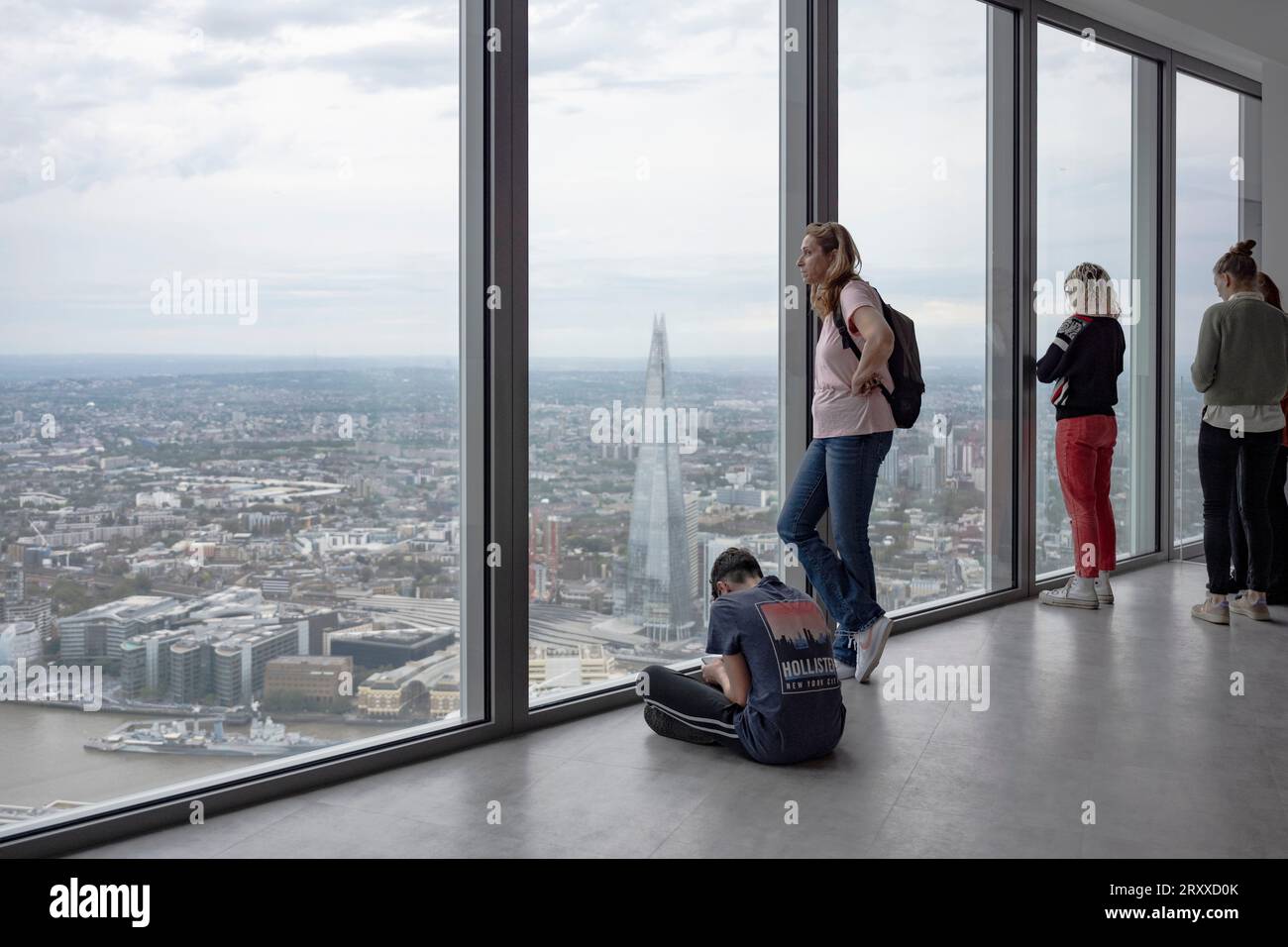 London, UK. 27 September 2023. Visitors take in the impressive view ...