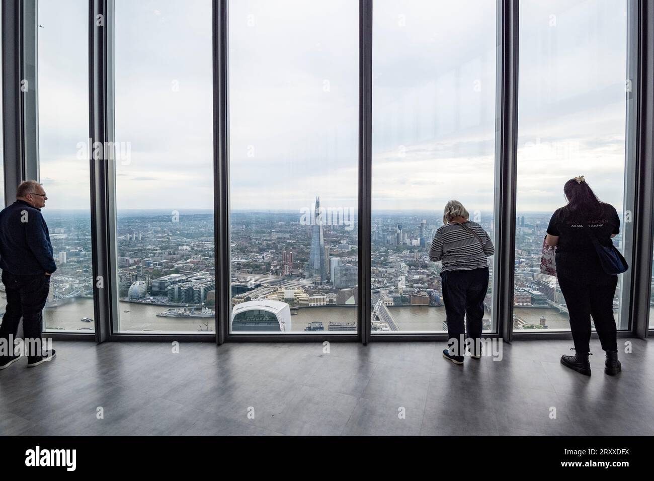London, UK. 27 September 2023. Visitors take in the impressive view ...
