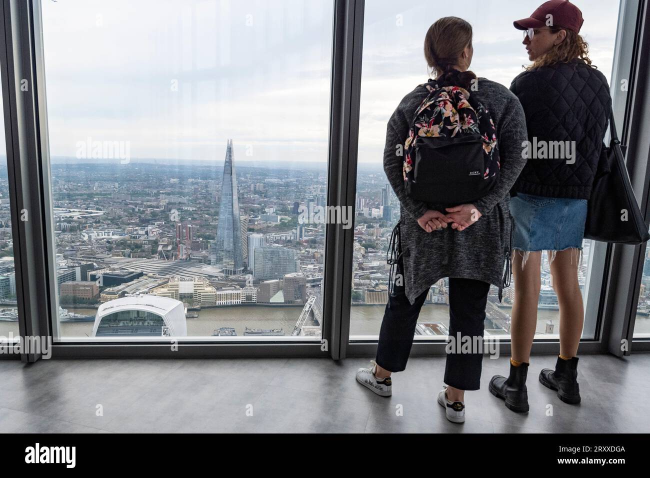 London, UK. 27 September 2023. Visitors take in the impressive view ...