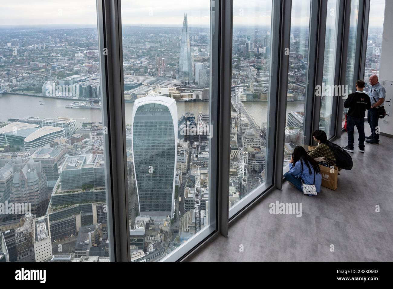 London, UK. 27 September 2023. Visitors take in the impressive view ...