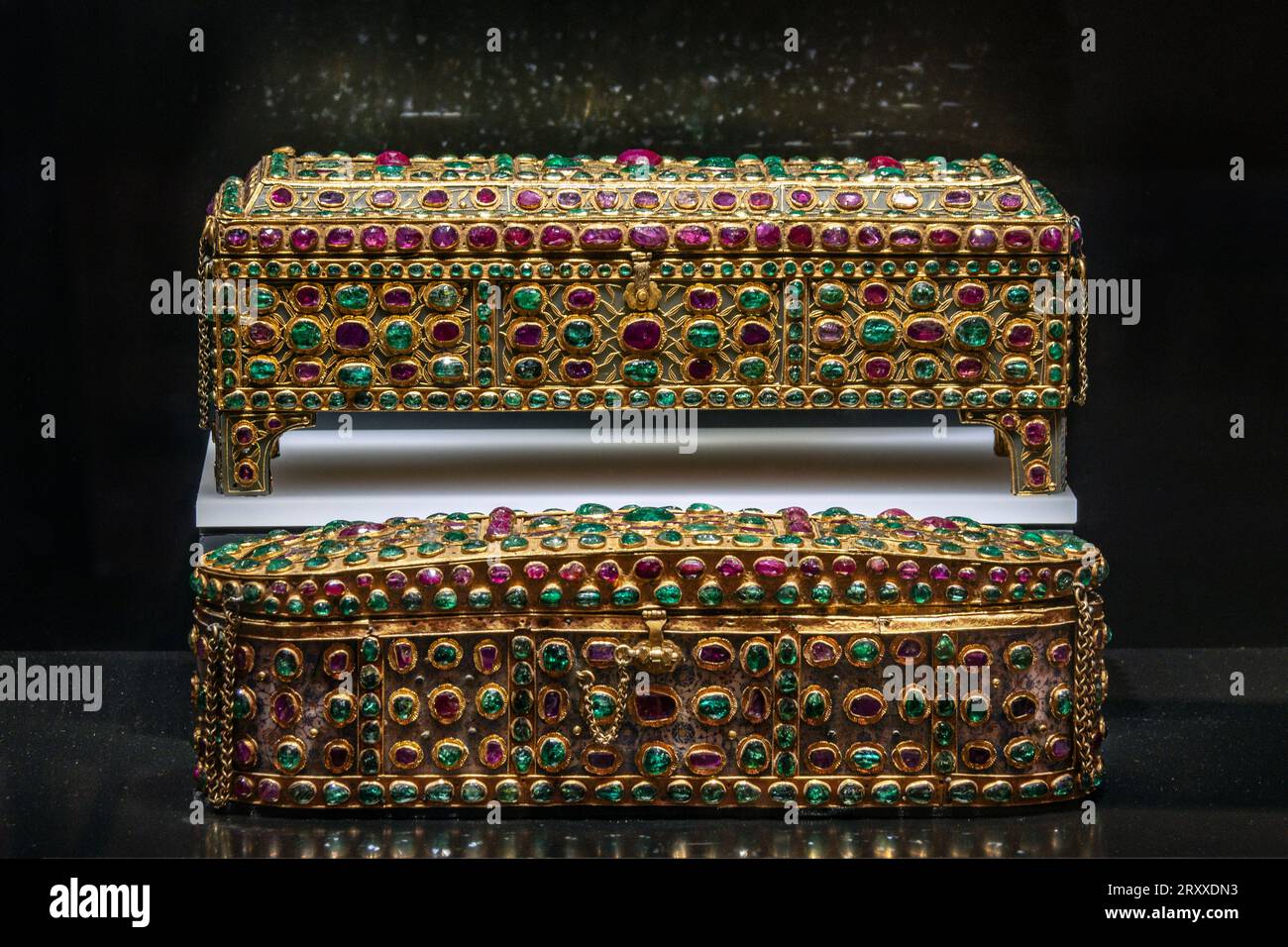 Imperial Treasury Section of Topkapi Palace, Istanbul, Turkey Stock ...