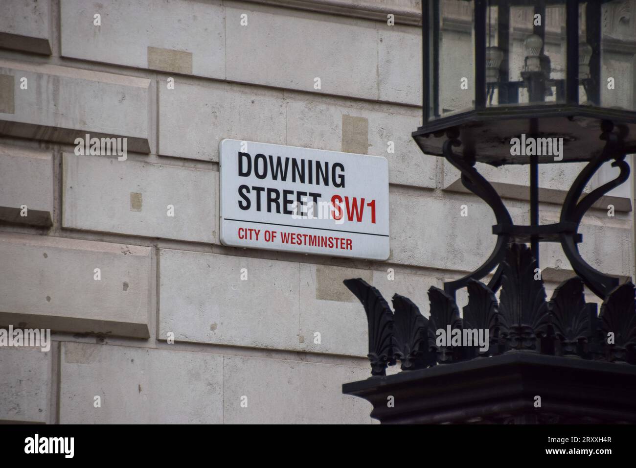 The mall london road sign hi-res stock photography and images - Alamy