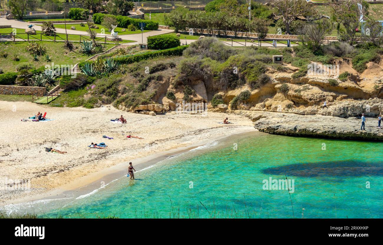 Spiaggia di balai hi-res stock photography and images - Alamy