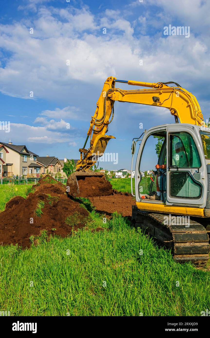 Digger working digging soil hi-res stock photography and images - Alamy