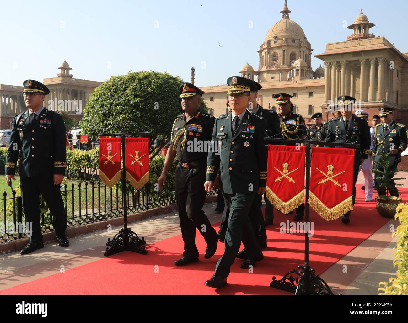 Chief of Staff of the Republic of Korea Army General Park, Jeong Hwan ...