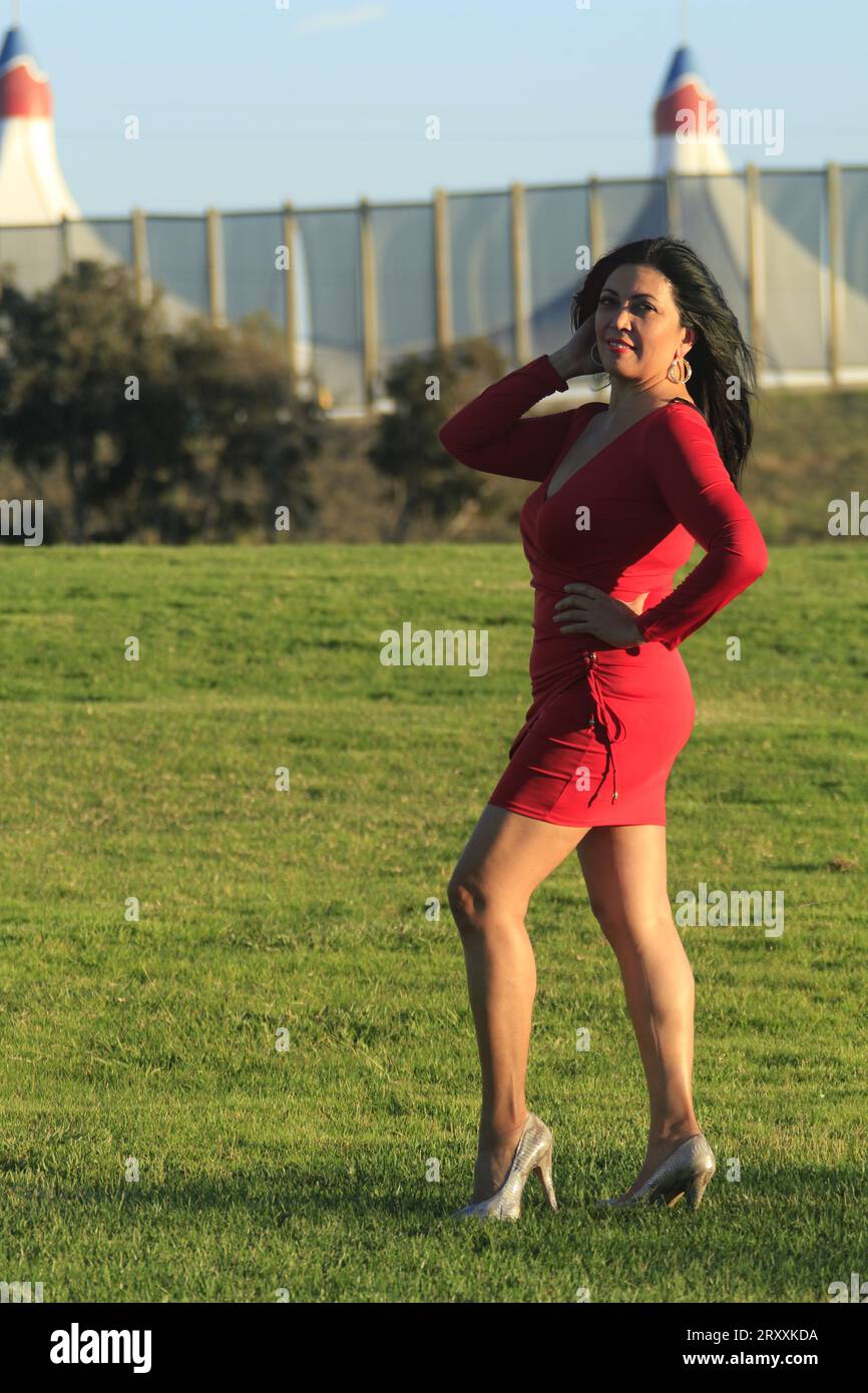 Latina plus size model hi-res stock photography and images - Alamy