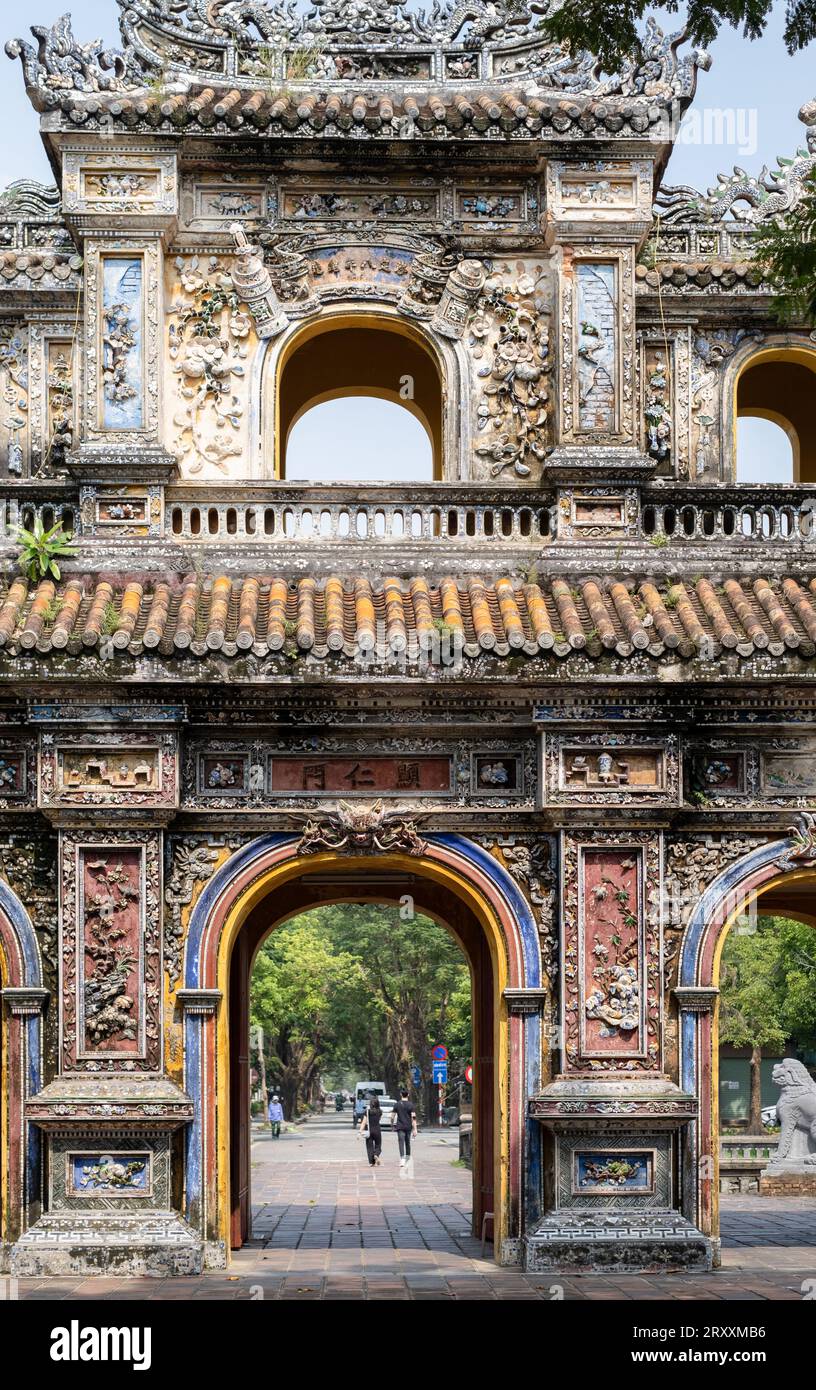 Gate of manifest benevolence hi-res stock photography and images - Alamy