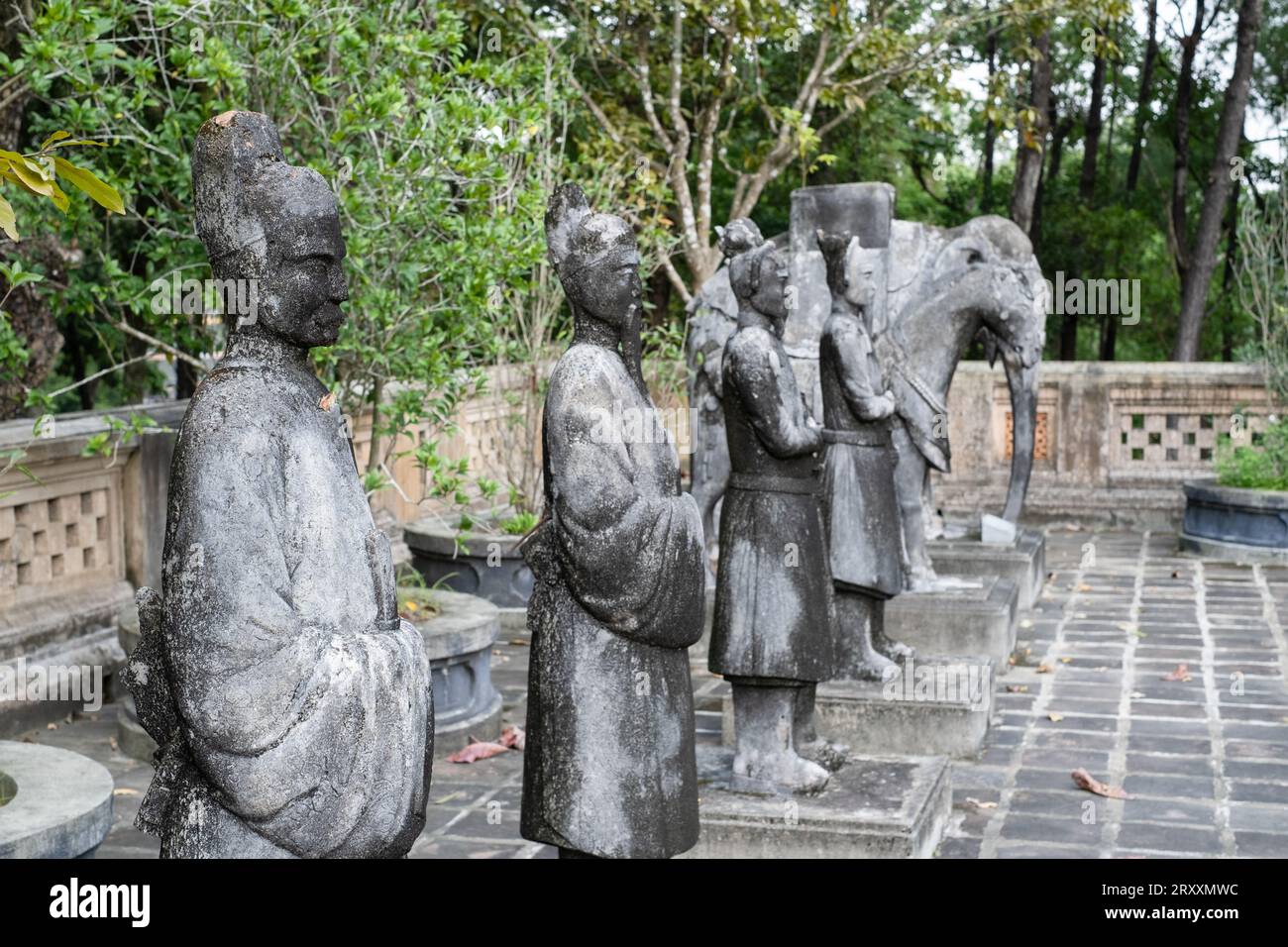Statues at Dong Khanh Emperor Tomb, Huế, Vietnam Stock Photo - Alamy
