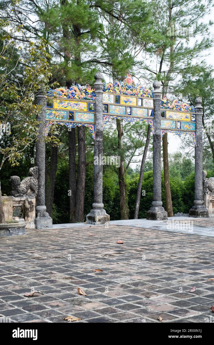 Colourful tiled archway at Dong Khanh Emperor Tomb, Huế, Vietnam Stock ...