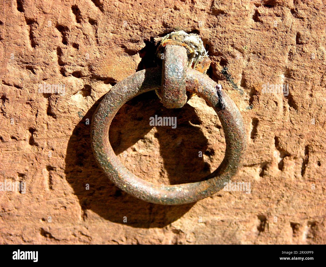 Retaining ring hi-res stock photography and images - Alamy