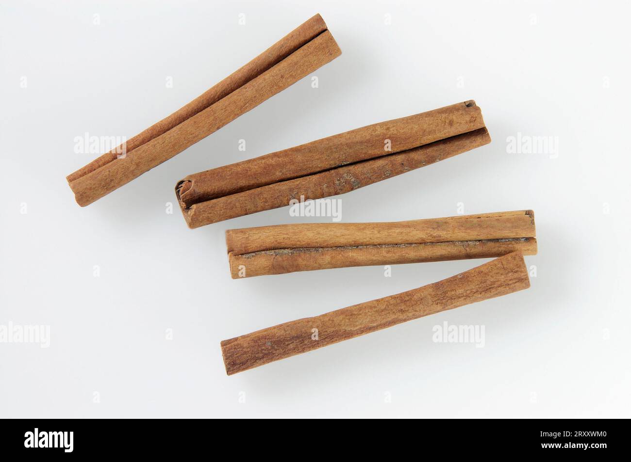 Cinnamon sticks (Cinnamomun Stock Photo - Alamy