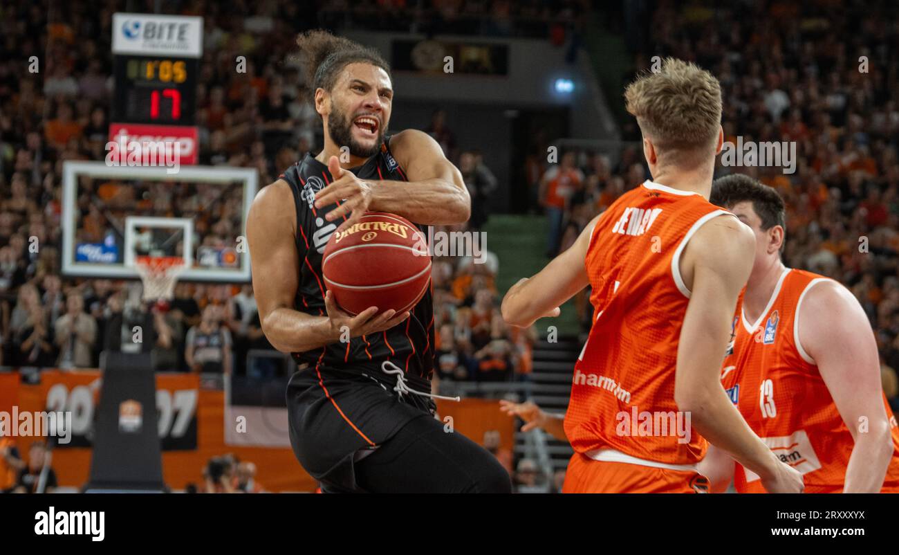 27 September 2023, Bavaria, Neu-Ulm: Basketball: Bundesliga, ratiopharm ...