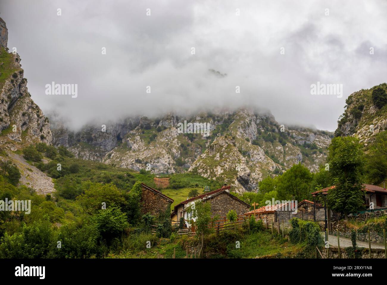 Peak spain hi-res stock photography and images - Alamy