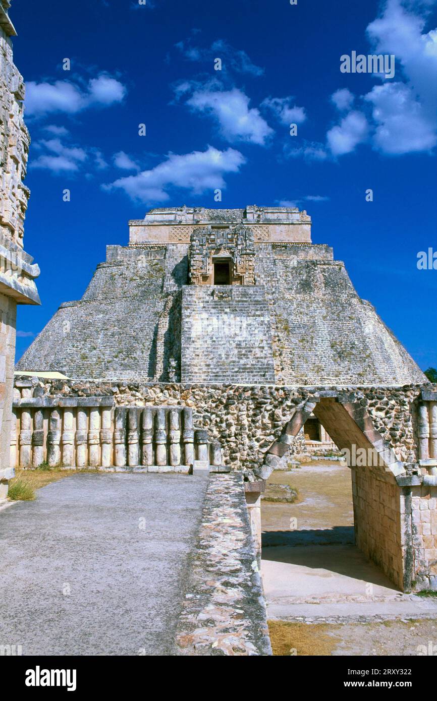 Mayan Temple, Uxmal, Yucatan, Mexico Stock Photo - Alamy