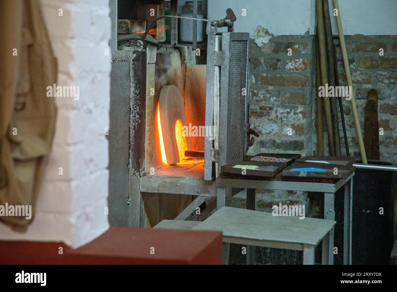 Kiln arch hi-res stock photography and images - Alamy