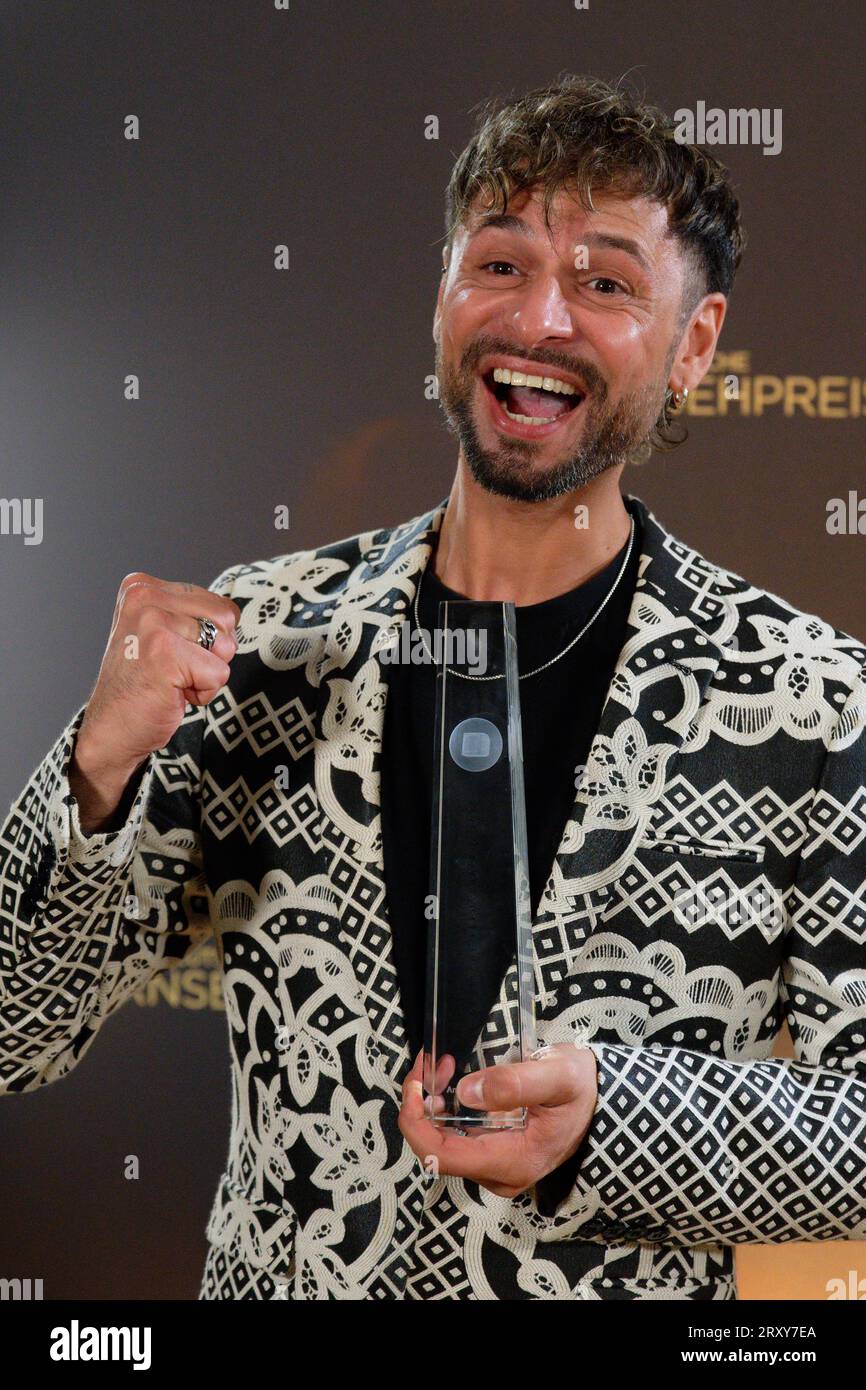 2023 angel awards hi-res stock photography and images - Alamy