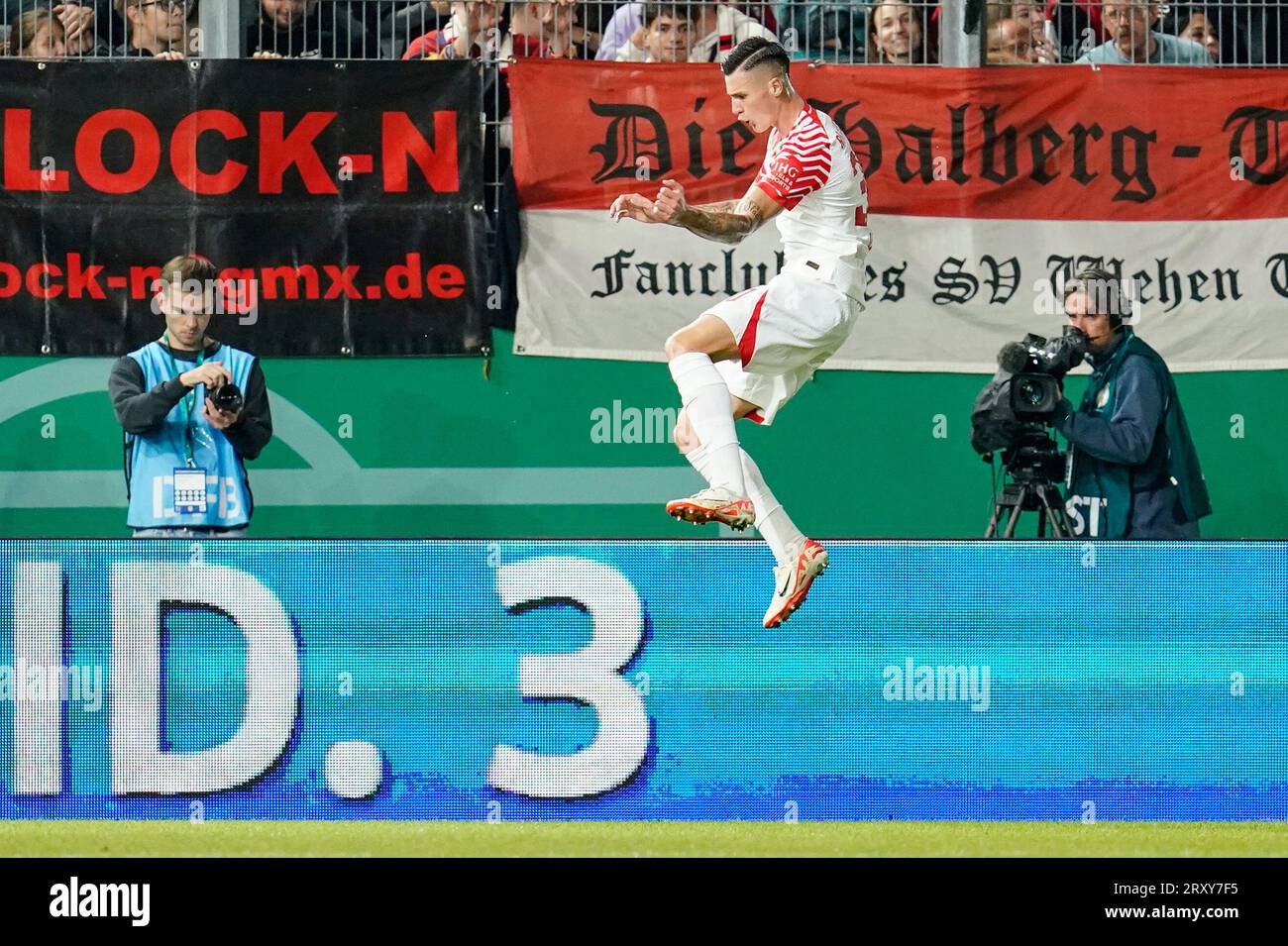 27 September 2023, Hesse, Wiesbaden: Soccer: DFB Cup, SV Wehen ...