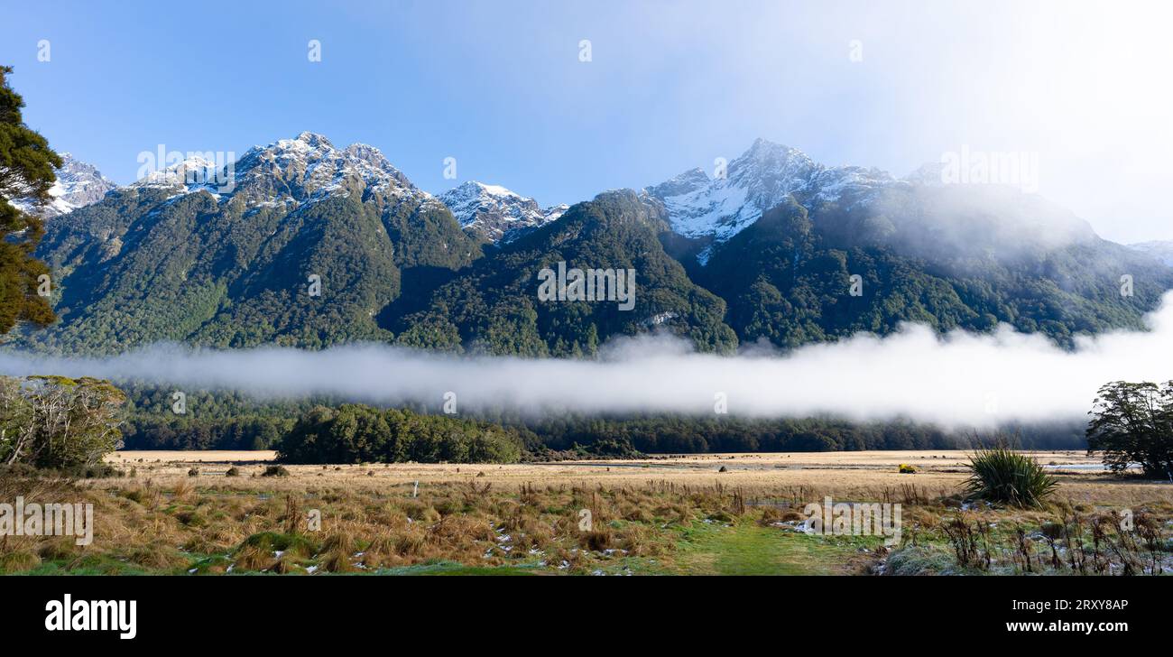 The Milford Road, the scenic byway to the Milford Sound, Southland, New ...