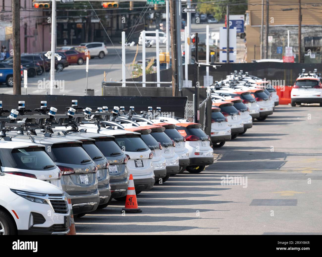 Robotaxis hi-res stock photography and images - Alamy