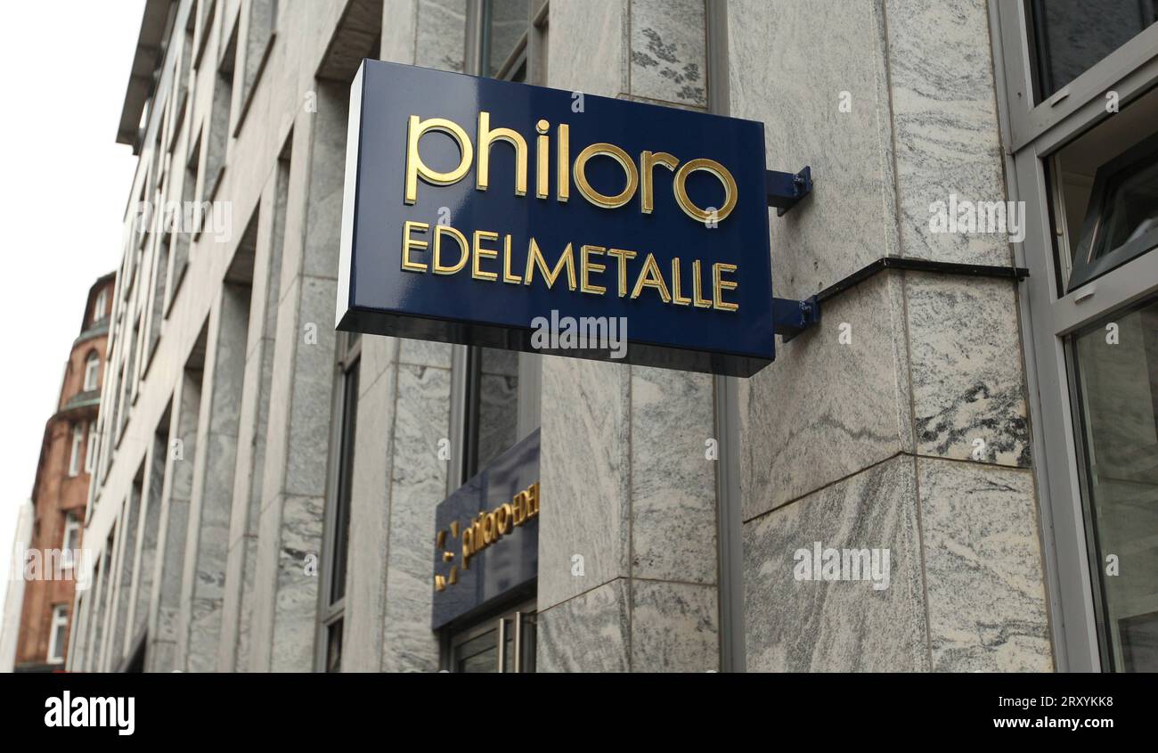 Filiale von philoro EDELMETALLE am Neuen Wall. Altstadt Hamburg ...