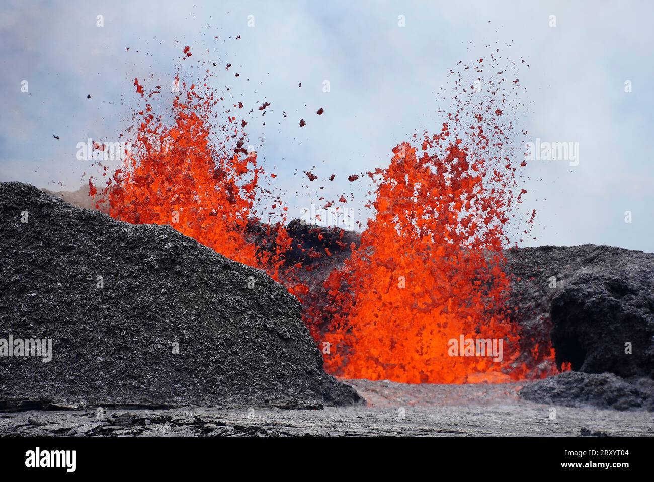 Kilauea, United States of America. 14 September, 2023. A lava fountain ...