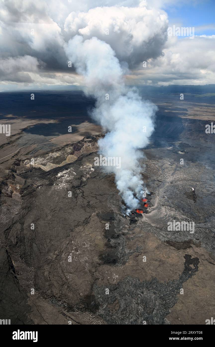 Kilauea, United States of America. 14 September, 2023. A plume of ...