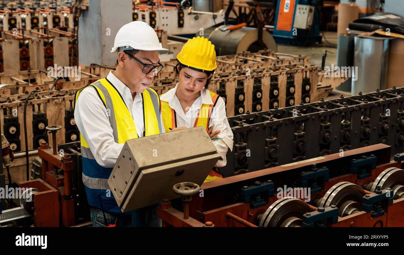 Forming machine hi-res stock photography and images - Alamy