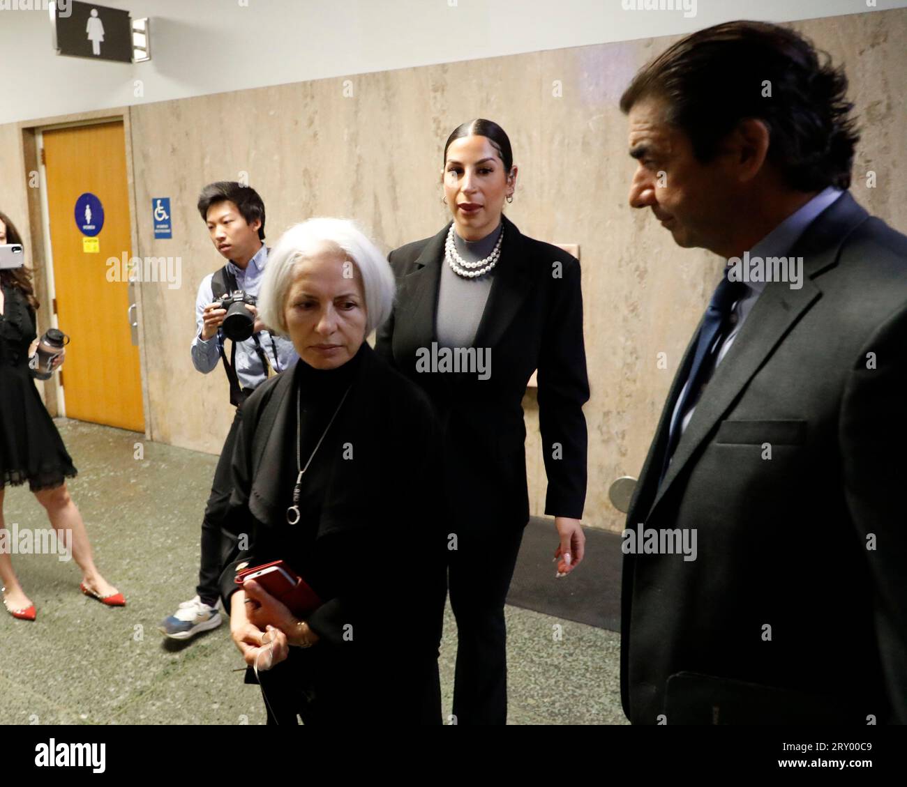 Zoe app hi-res stock photography and images - Alamy