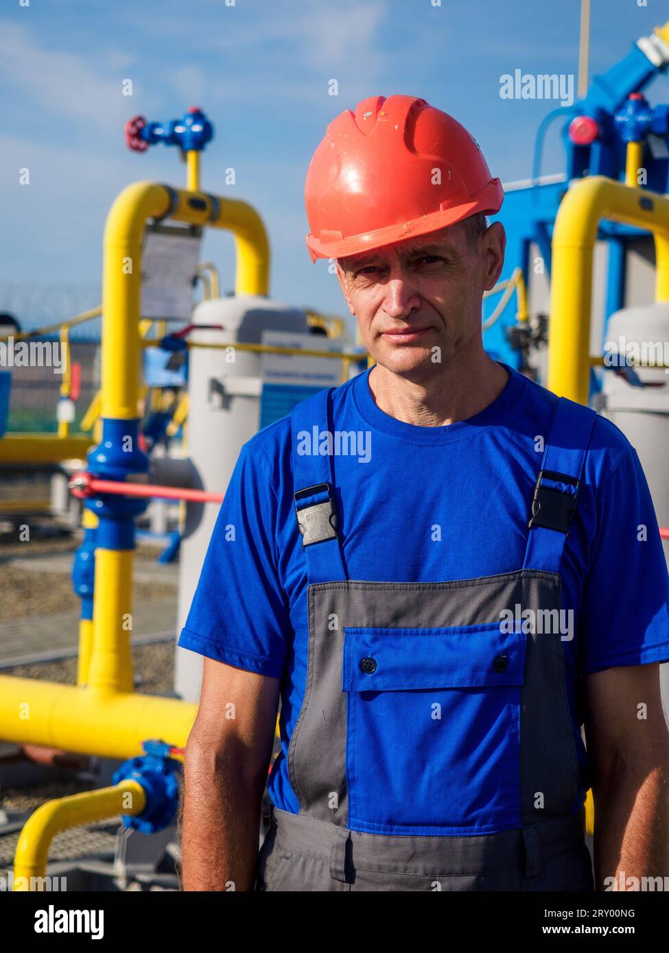 Operator in power station control hi-res stock photography and images ...