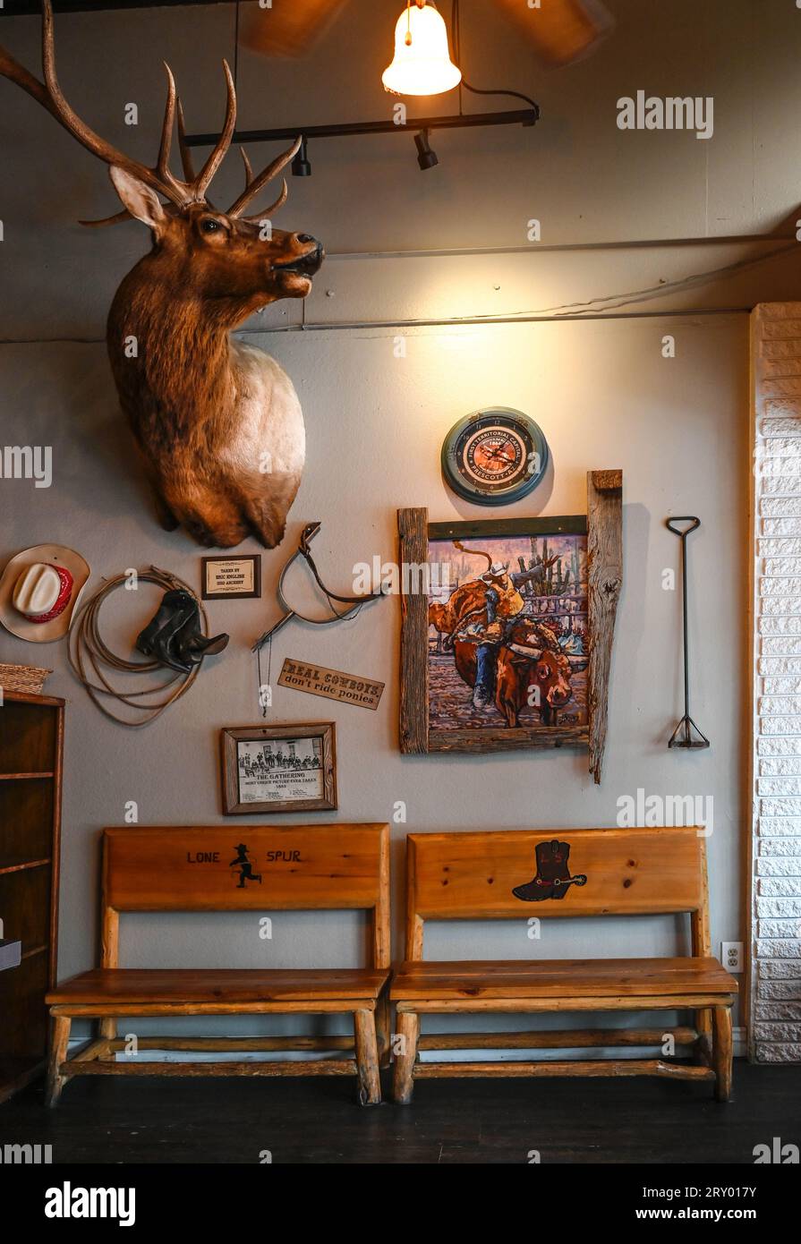 Cowboy style hi-res stock photography and images - Alamy