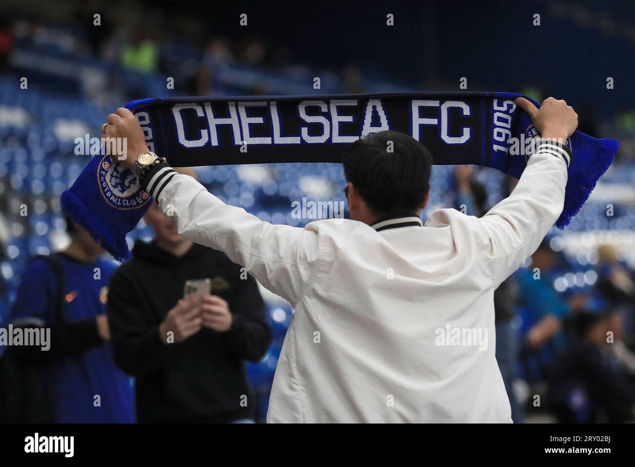 Chelsea scarf hi-res stock photography and images - Alamy