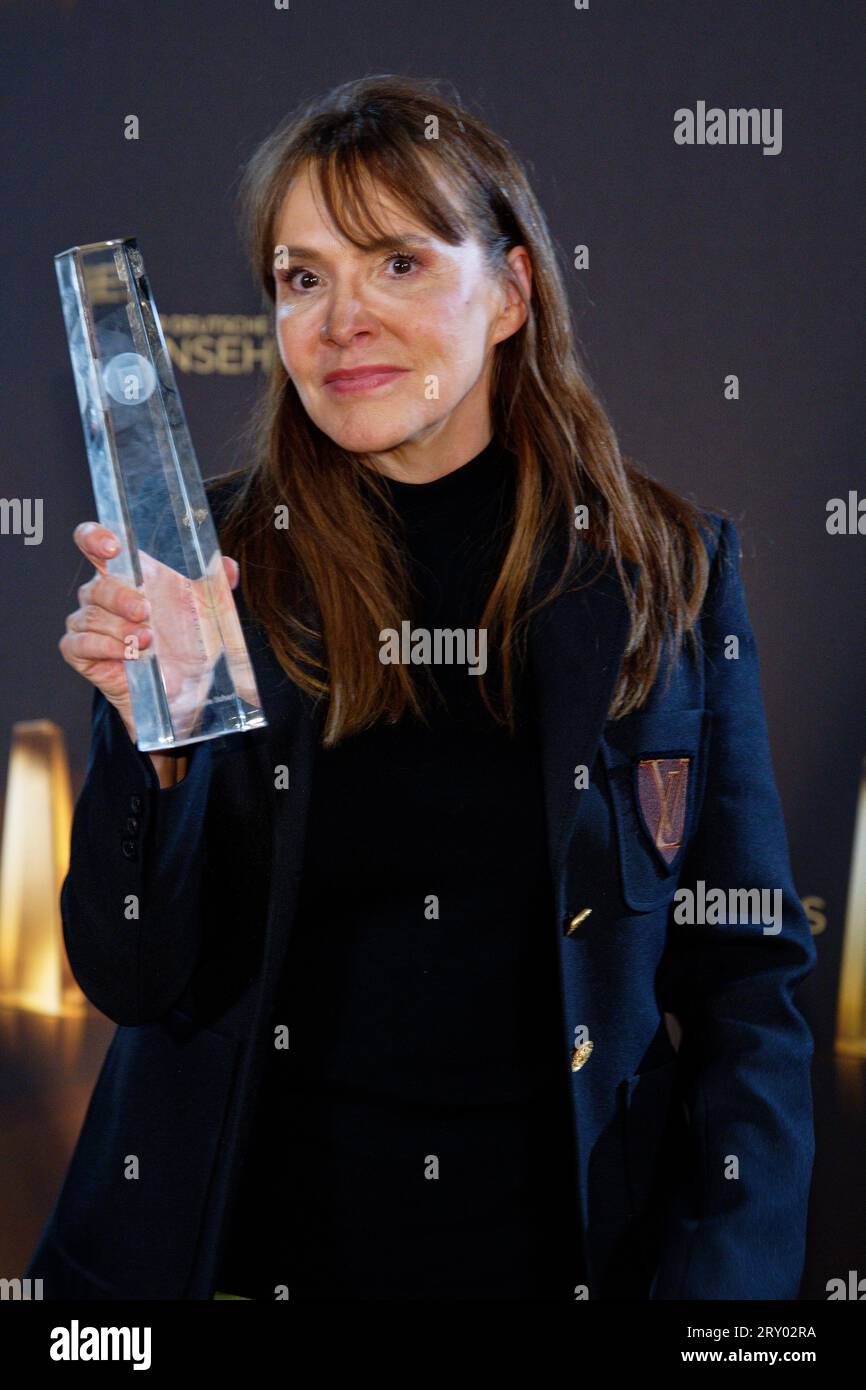 Natalie scharf hi-res stock photography and images - Alamy